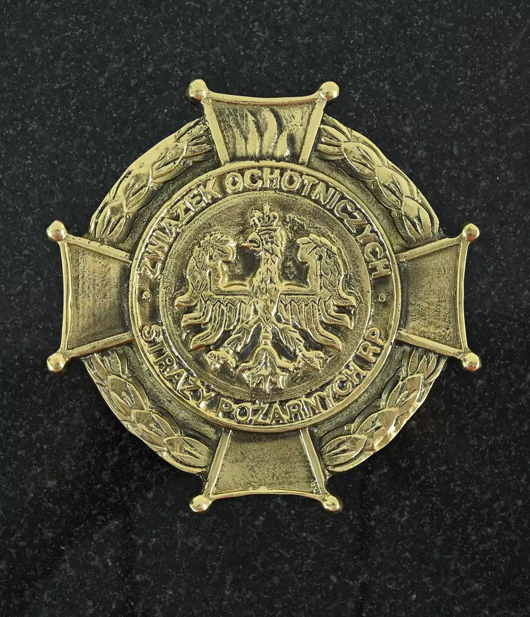 Mosiężny emblemat ZOSP - symbol pamięci na pomnik, tablicę, Ø 11 cm ...